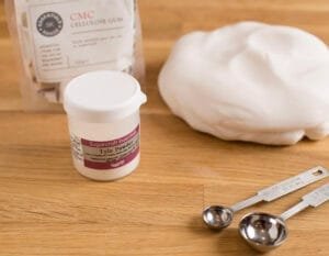 Express Gumpaste (fondant with cmc) - Minh Cakes